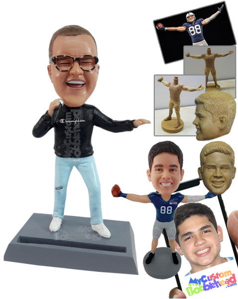 Custom Bobblehead Stylish singer having a great time hitting high note ...